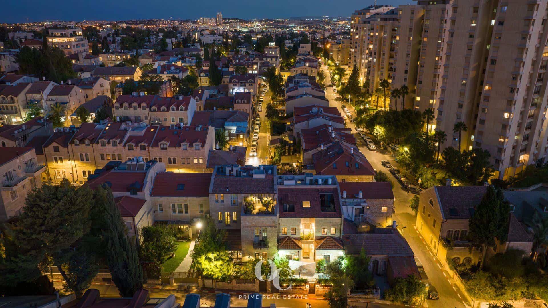 Sha'arei Chesed Authentic House for Sale
